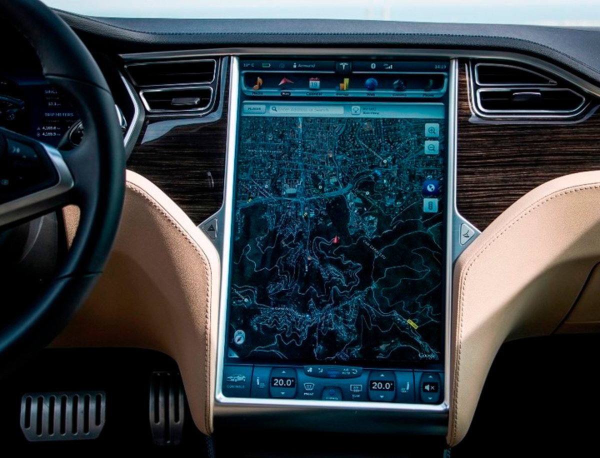 Tesla lanza su propia versión del Google Maps