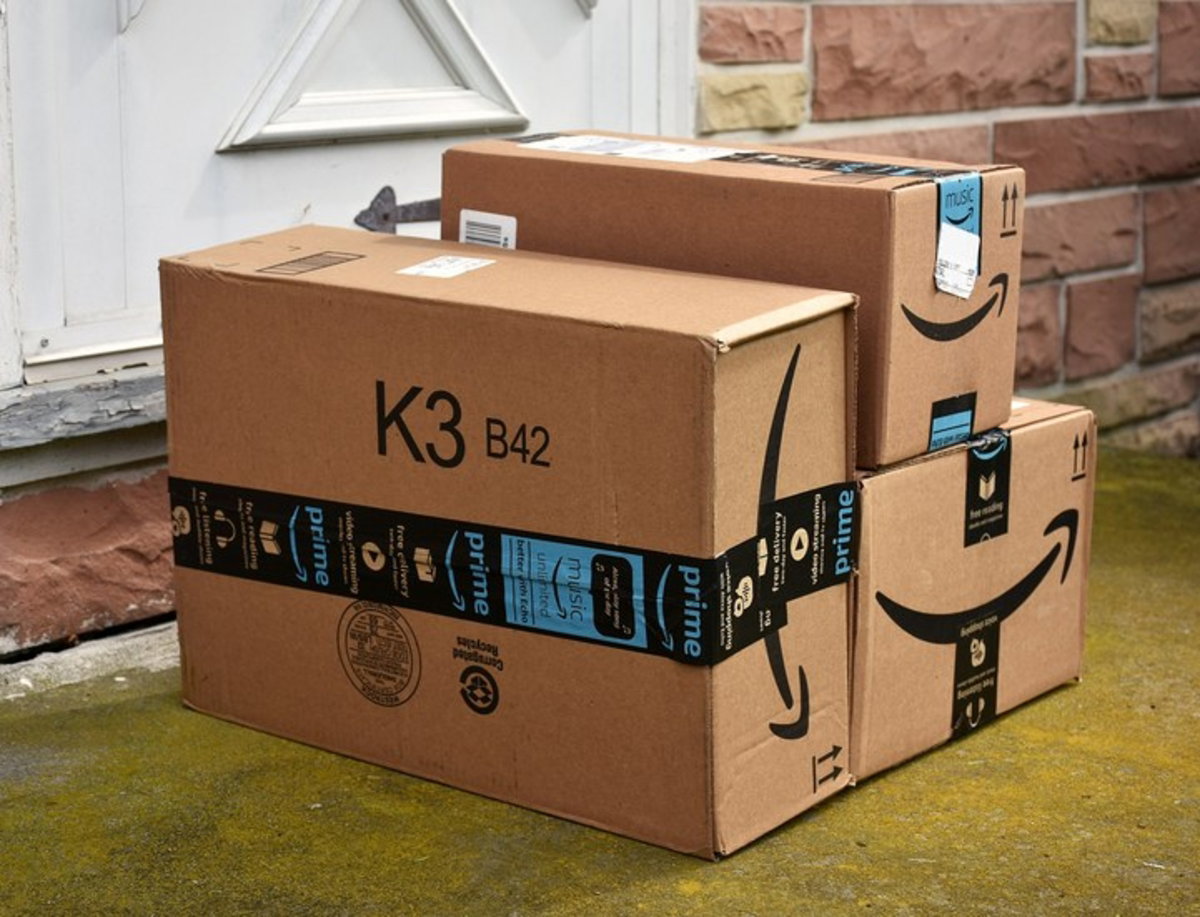 Amazon ya permite recibir todos los envíos en un día a los usuarios ...