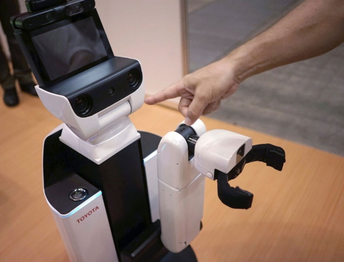 Toyota y Panasonic presentan a los robots asistentes para las ...