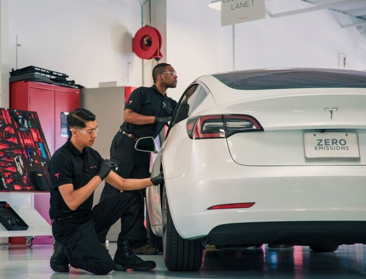 Tesla aplicará la forma de trabajar de la Formula 1 en sus centros de ...