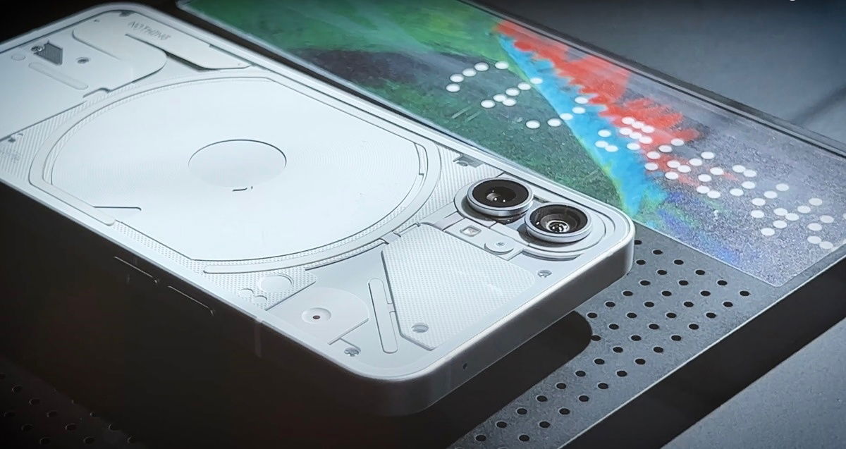 La curiosa conexión entre Pokémon y el Nothing Phone 1: un despiece con ...