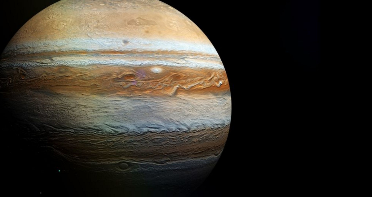 Jupiter está tan cerca de la Tierra que no te hace falta ni telescopio ...