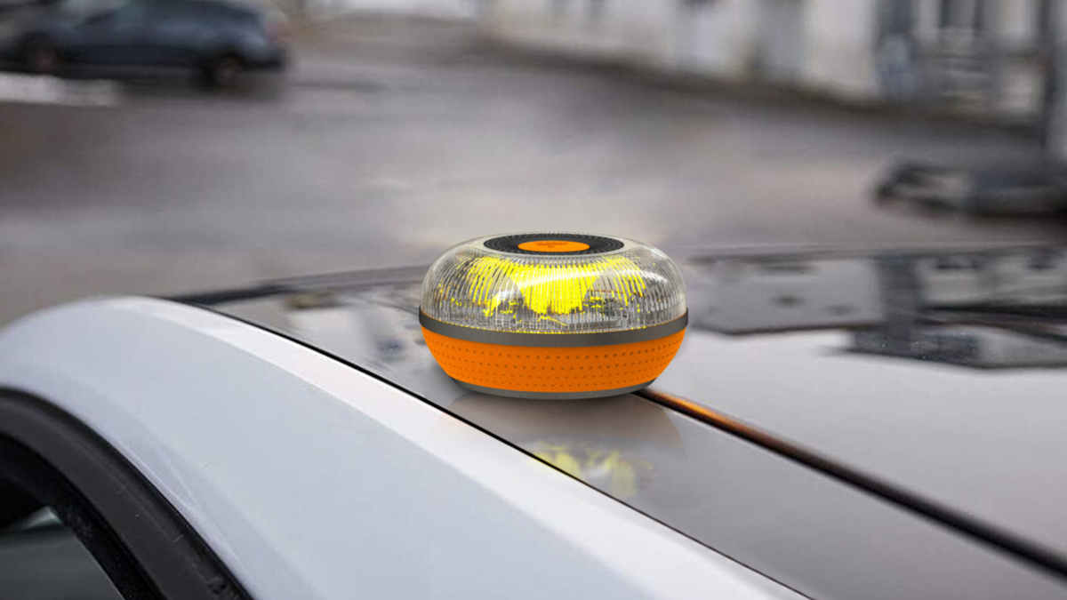 Telefónica lanza al mercado su propia baliza V16 que conecta con DGT 3. ...