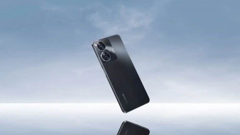 Nuestro primer contacto con el Realme C55, el primero que se atreve con la Isla Dinámica en Android