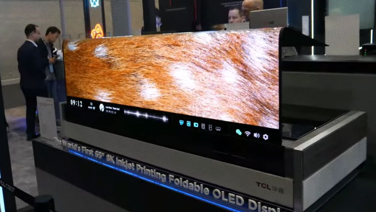 Esta gigantesca TV OLED de 65 pulgadas tiene una habilidad única: se ...
