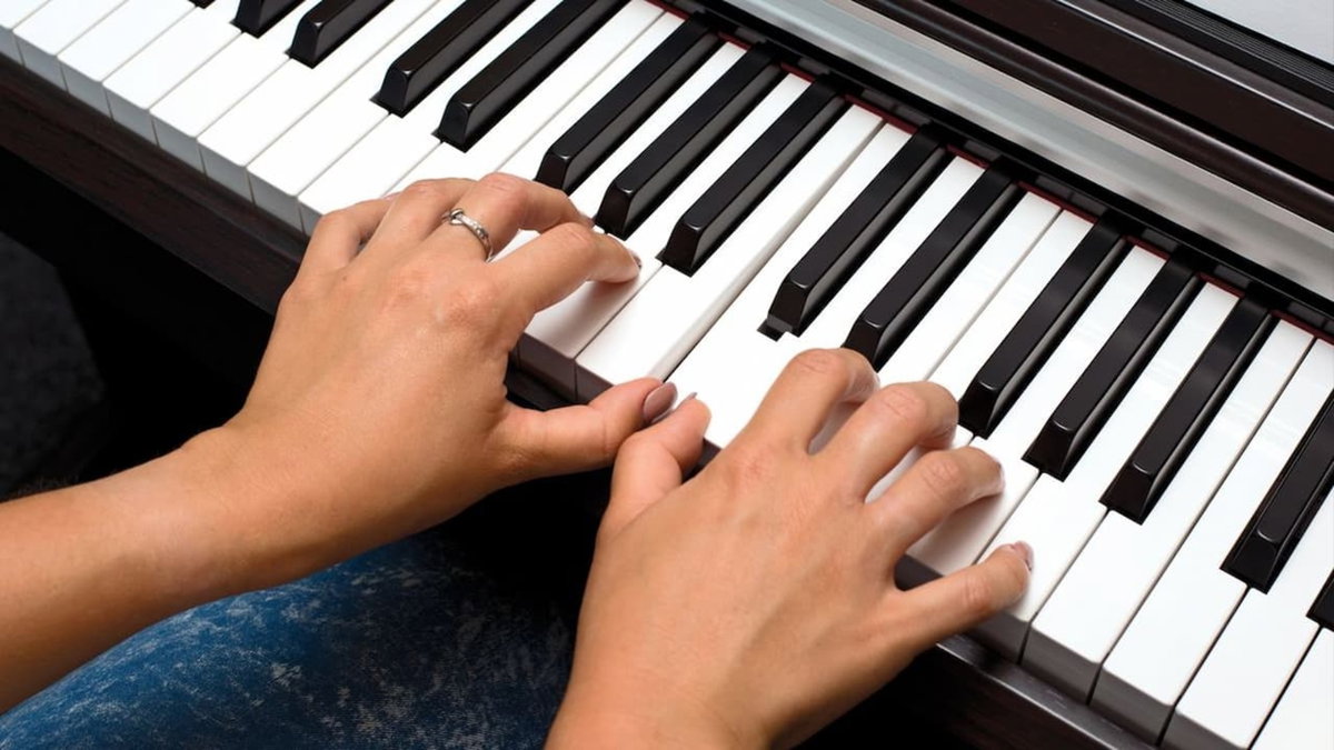 Los mejores 8 canales de YouTube para aprender a tocar el piano