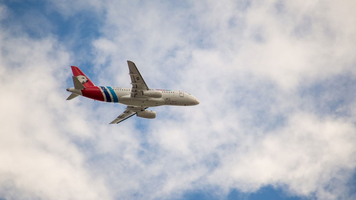 Por qué las alas de los aviones tiemblan y se mueven